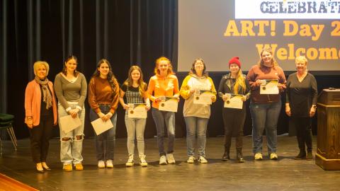 Lincoln Trail College Hosts Celebrate Art Day | IECC
